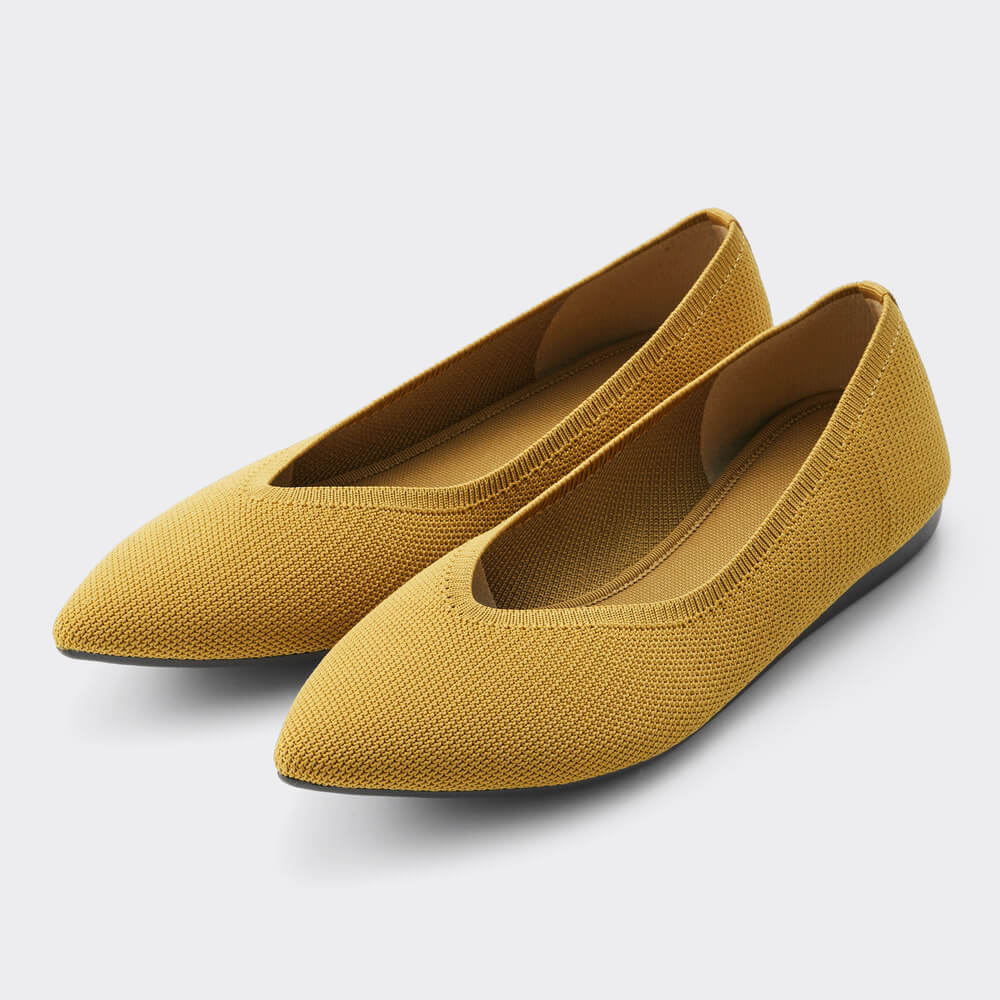 【GU】 1,990円だし、今買っても秋まで使える！「気になる新作シューズ3選」 | CLASSY.[クラッシィ]