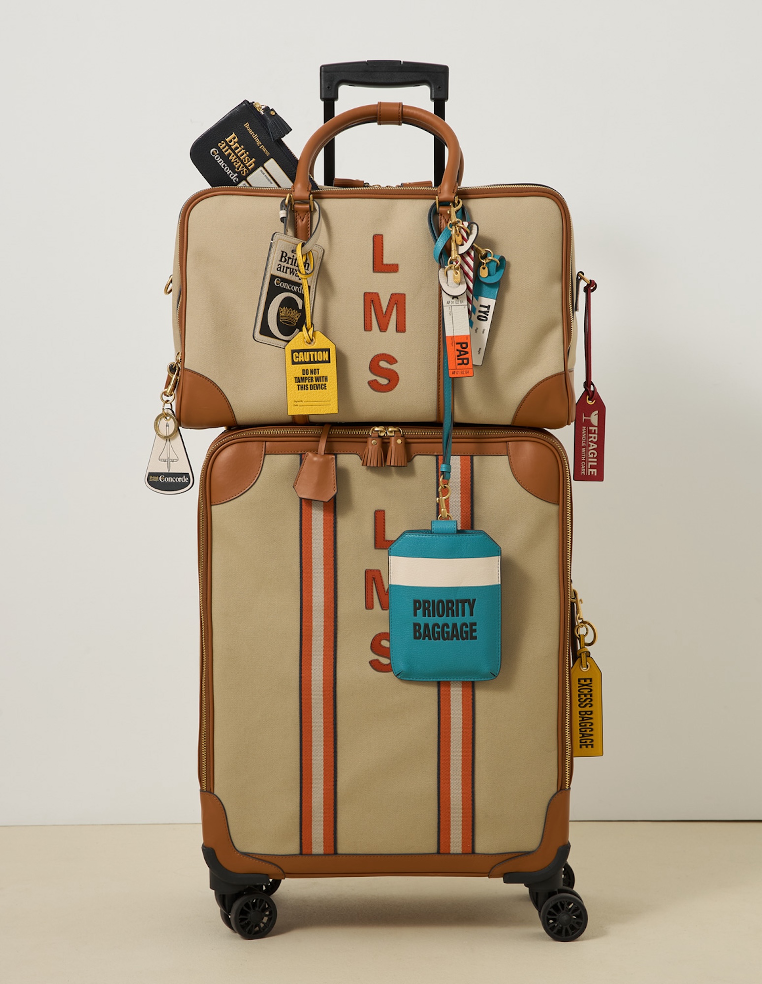 【アニヤ・ハインドマーチ】旅アイテムが揃うポップアップ「Air Anya」が可愛すぎる！ | CLASSY.[クラッシィ]